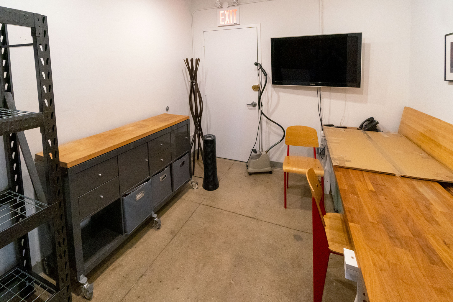 Prop-Room_01 - Compose[d]